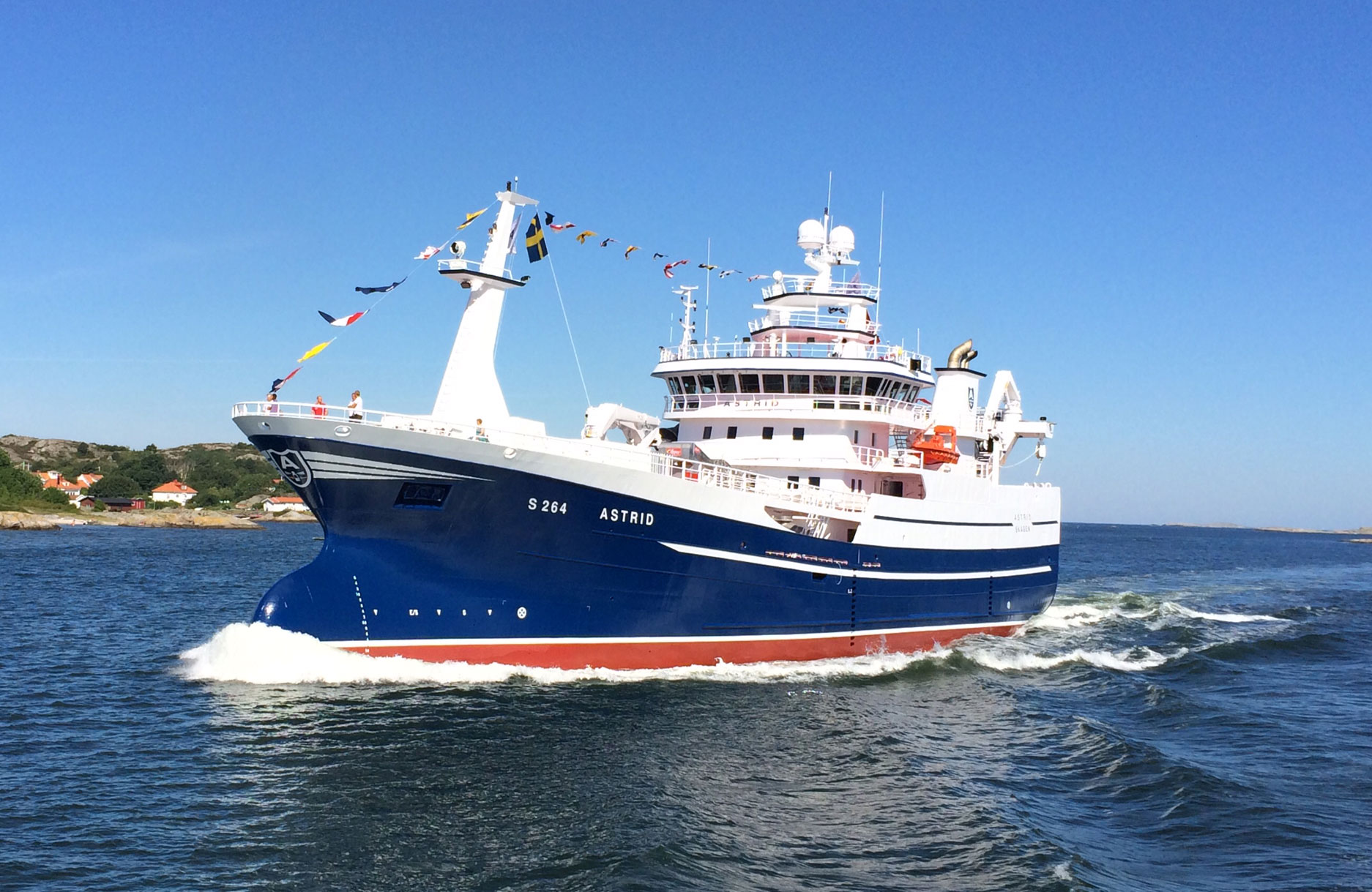 Full pelagic package for Danish pelagic newbuild - Cosmos Trawl